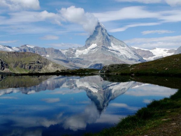 7 Beautiful Mountain Lakes In Switzerland Easy To Reach